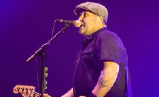 Dropkick Murphys Singer Suffers ‘MAGA HAT’ Meltdown